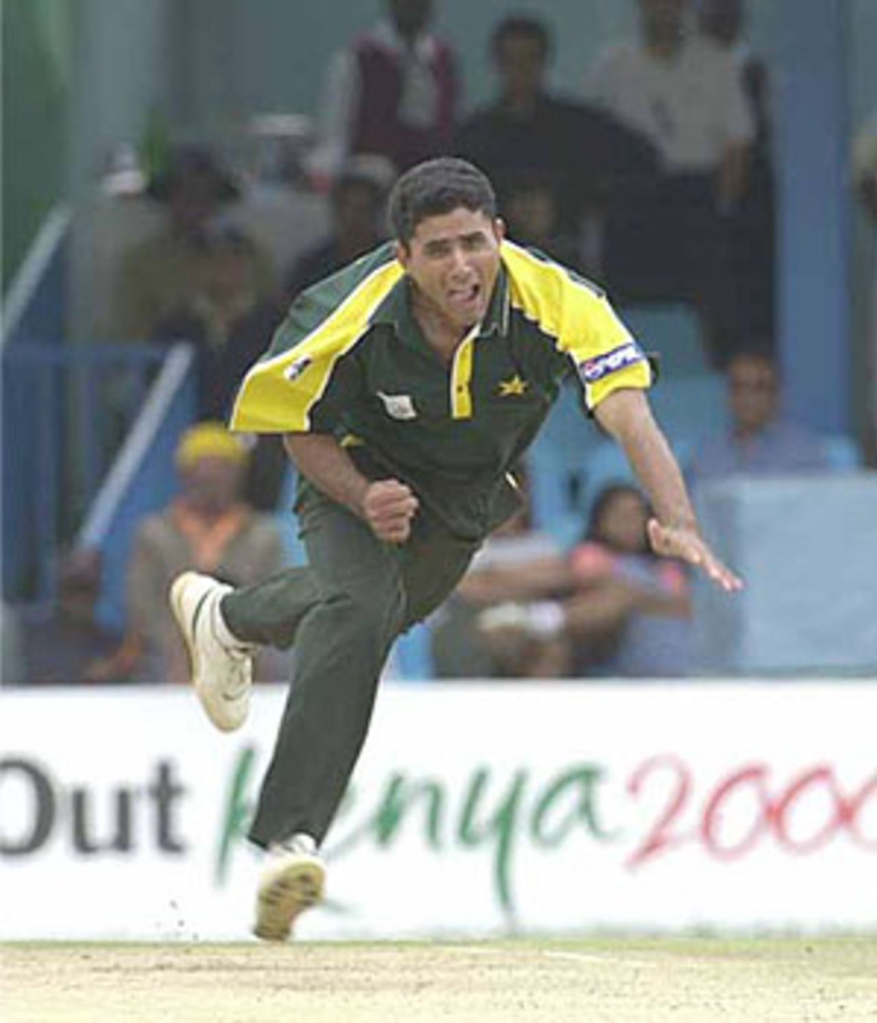 Saqlain Mushtaq in action against Sri Lanka in the ICC KnockOut ...
