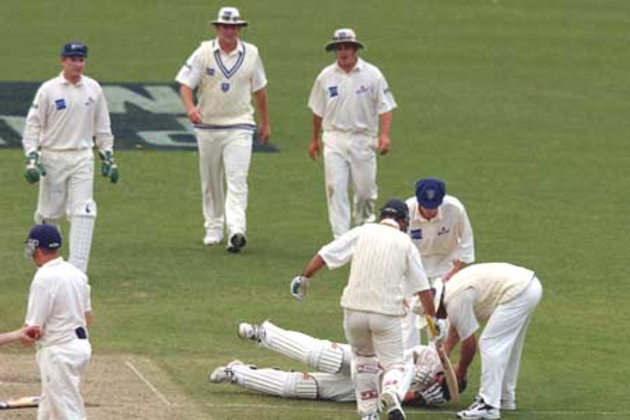 Kasprowicz runs out Martyn, Queensland v Western Australia, 2001/02 ...