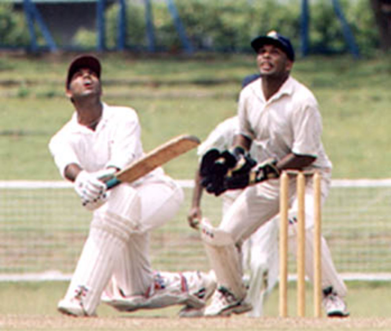 Lanka de Silva top edges a sweep and is caught | ESPNcricinfo.com