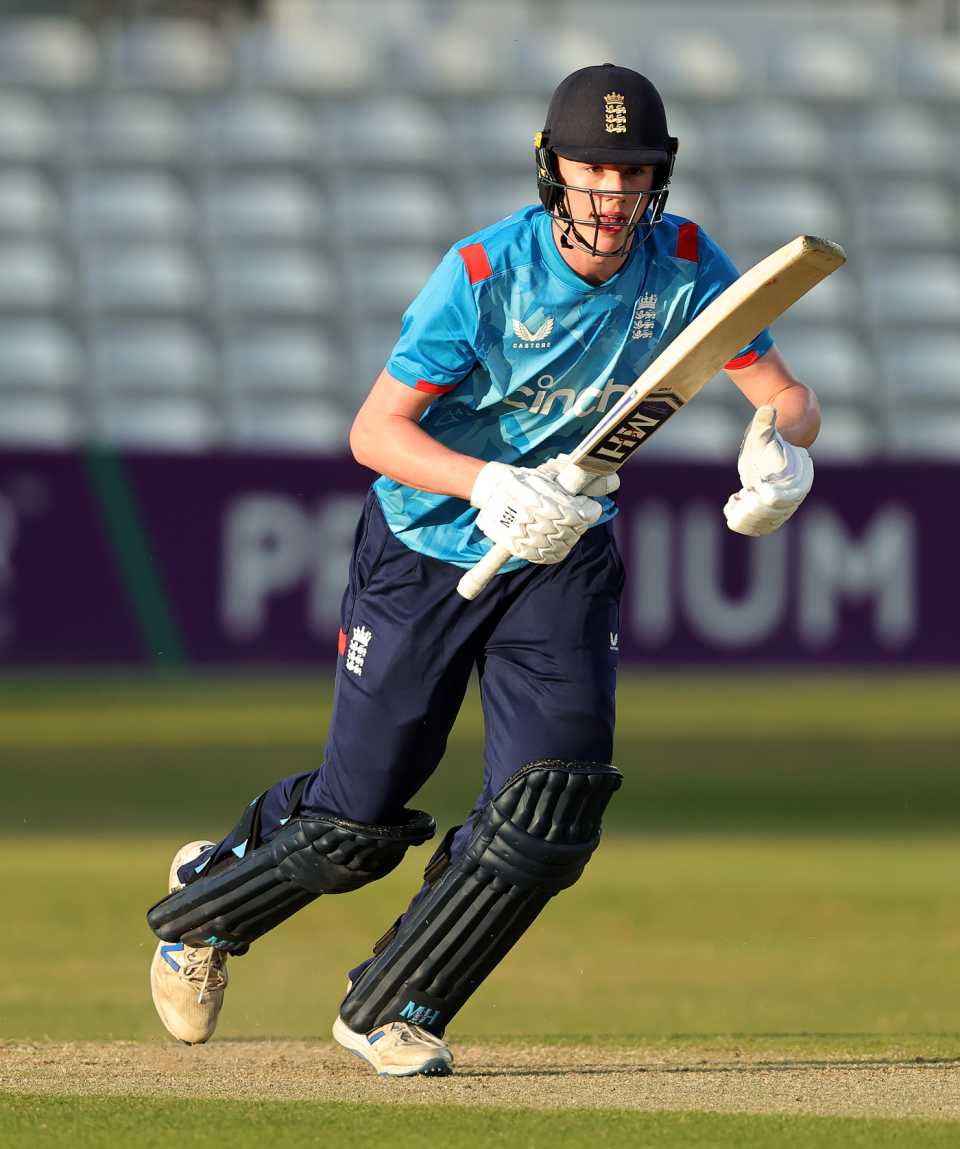 Cricket Photos - ENG19 vs SL19, 1st Youth ODI Pictures