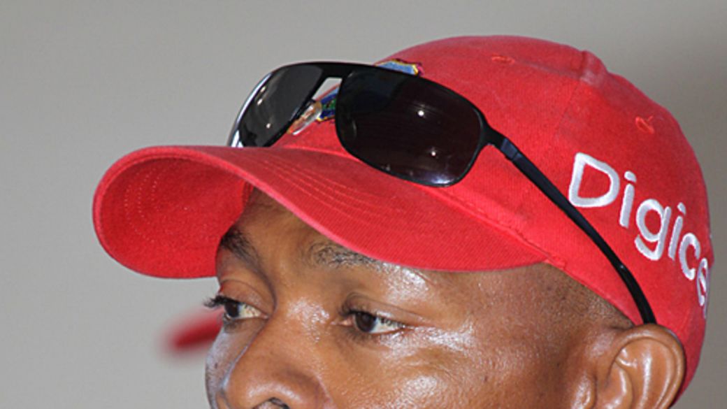 Keith Arthurton ODI photos and editorial news pictures from ...