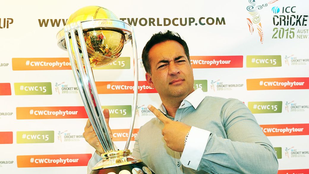 Adam Hollioake ODI photos and editorial news pictures from ESPNcricinfo ...
