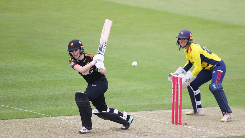 Mady Villiers ODI photos and editorial news pictures from ESPNcricinfo ...