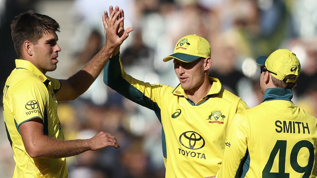 Xavier Bartlett ODI photos and editorial news pictures from ...