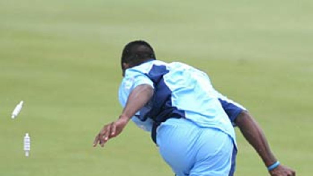 Brendon Reddy ODI photos and editorial news pictures from ESPNcricinfo ...