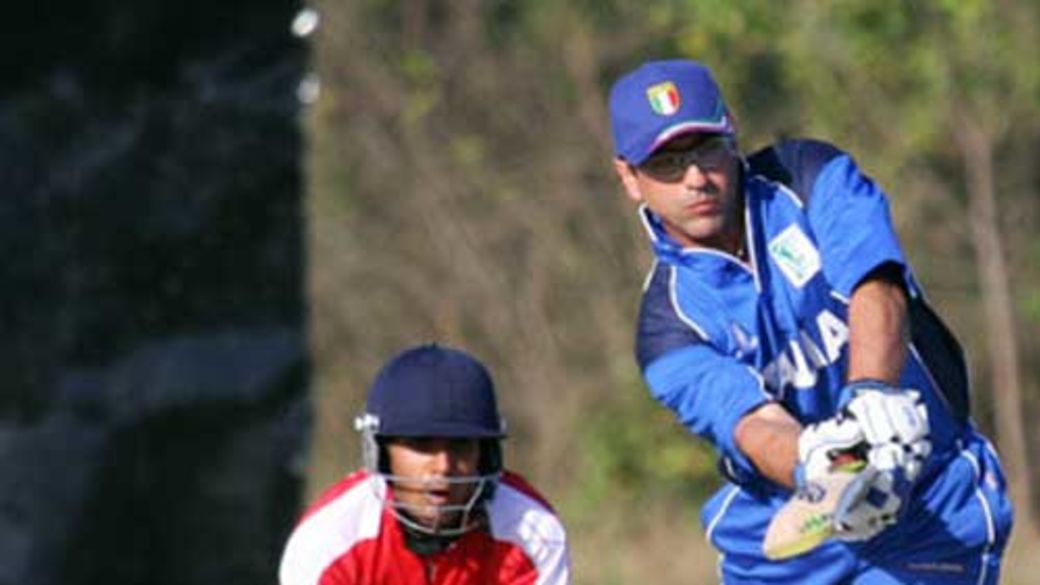 Joe Scuderi ODI photos and editorial news pictures from ESPNcricinfo Images