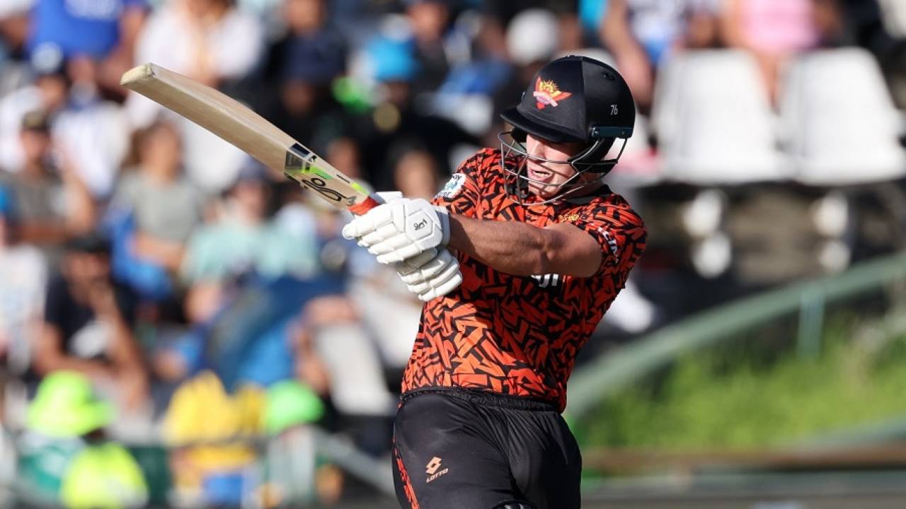 Jordan Hermann Photos | Image Gallery and Match Pictures