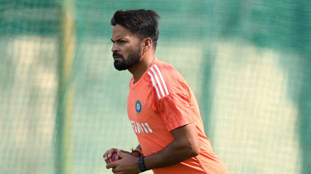 Mukesh Kumar ODI photos and editorial news pictures from ESPNcricinfo ...