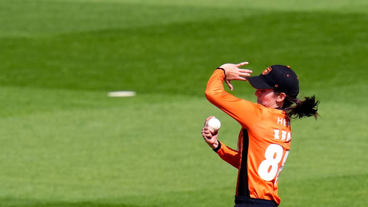 Charli Knott Photos | Image Gallery and Match Pictures