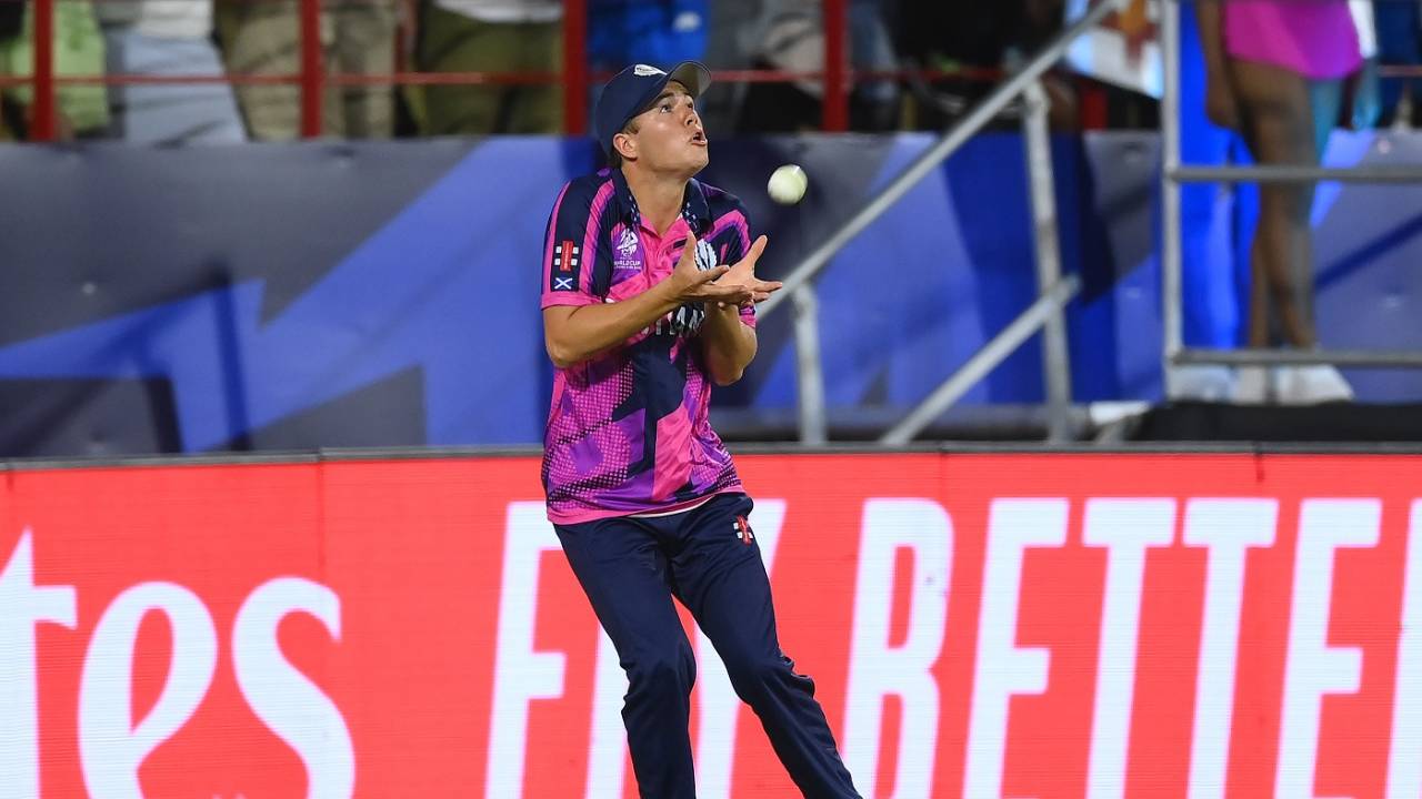 Charlie Tear Photos | Image Gallery and Match Pictures