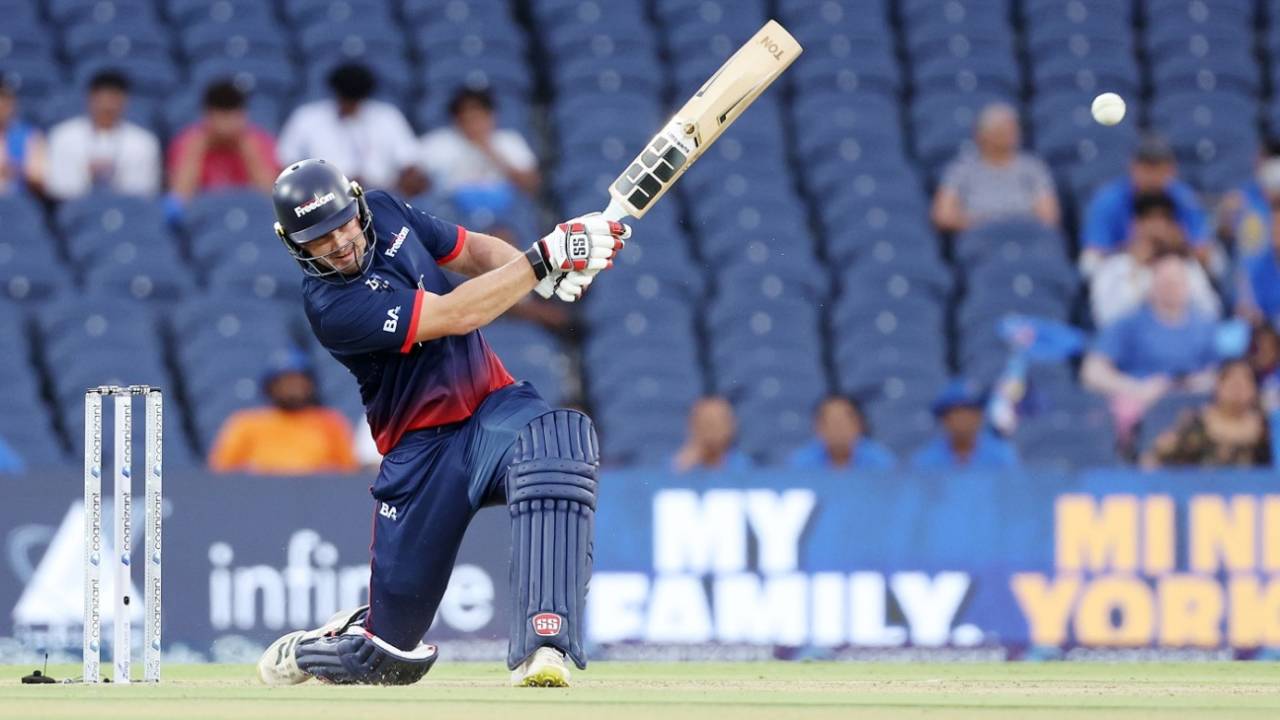 Andries Gous Photos | Image Gallery and Match Pictures