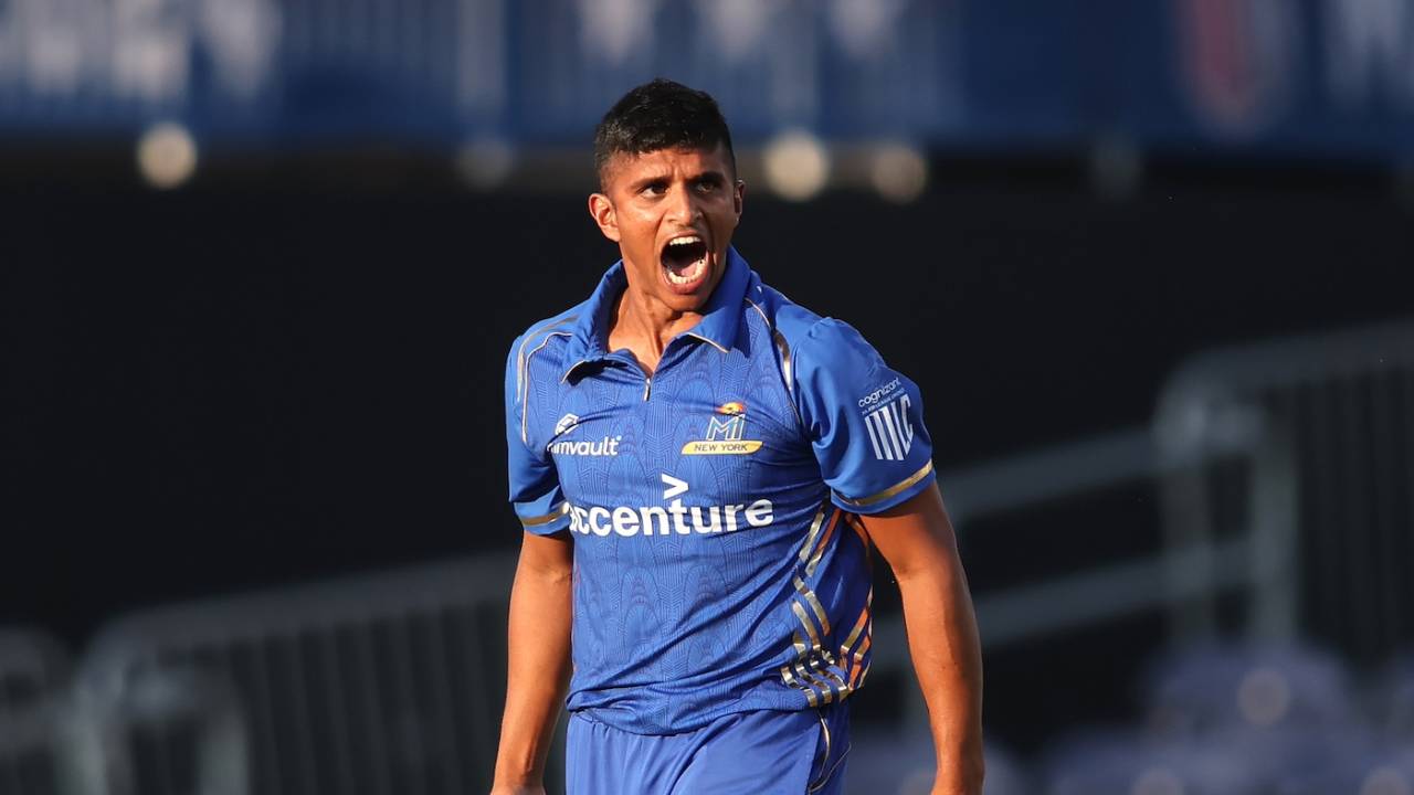 Nosthush Kenjige Photos | Image Gallery and Match Pictures