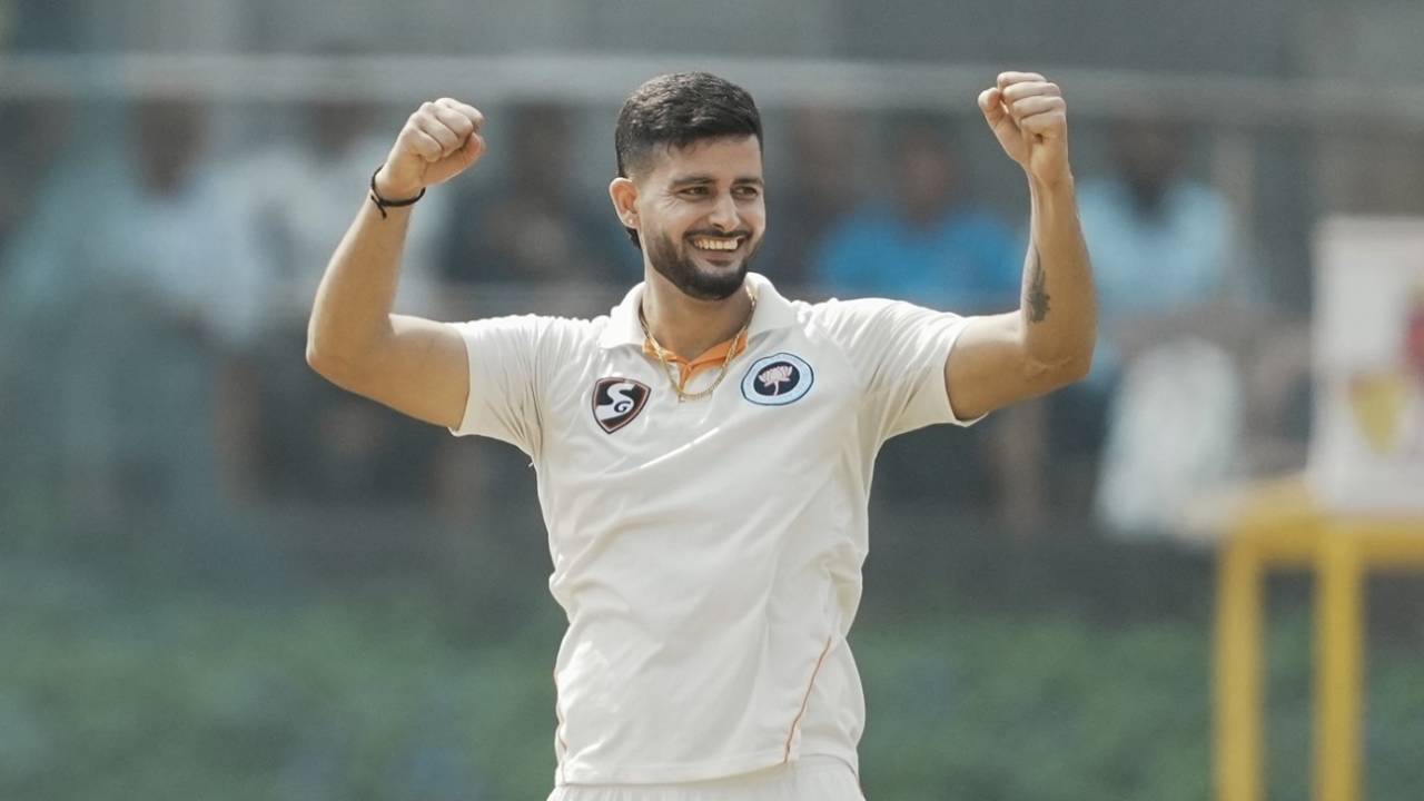 Yudhvir Singh Photos | Image Gallery and Match Pictures