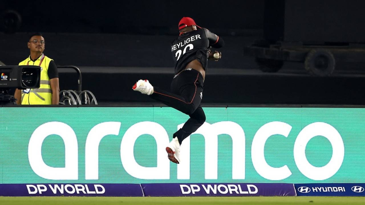 Dilon Heyliger Photos | Image Gallery and Match Pictures