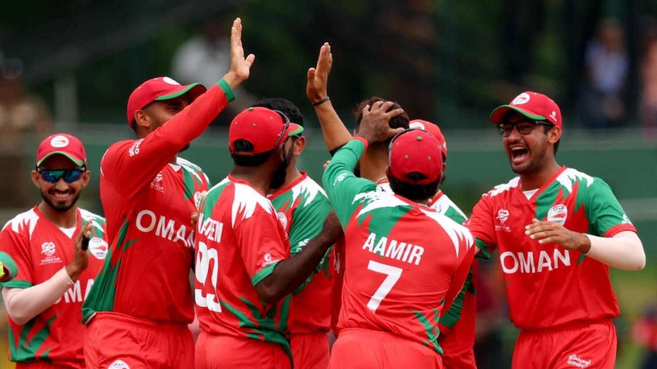 Sulakshan Kulkarni takes over as Oman head coach from Duleep Mendis ...