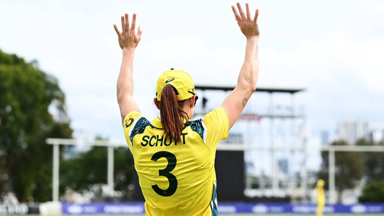 Megan Schutt Photos | Image Gallery and Match Pictures