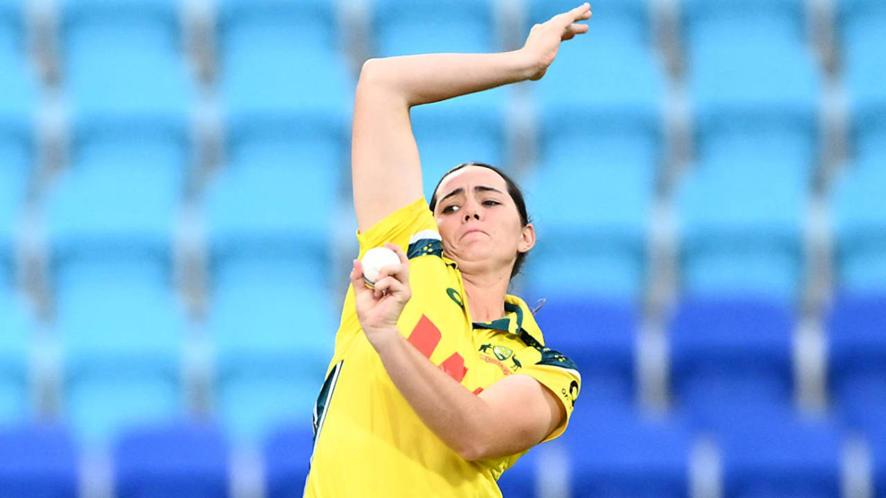 Aus vs Ind - Lucy Hamilton is already Australia's next left-arm weapon ...