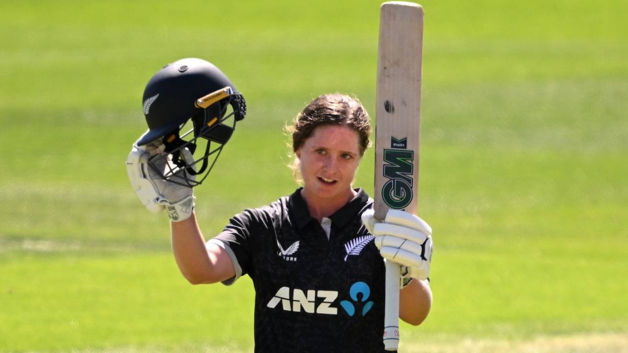 ZIM-W in New Zealand 2025/26, NZ-W vs ZIM-W 1st ODI Match Report, March ...