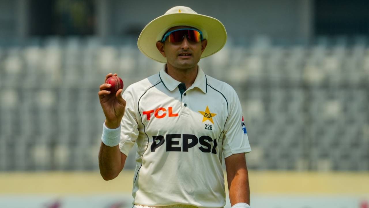 Ban vs Pak, 1st Test - Mohammad Abbas' discipline and craft shines ...
