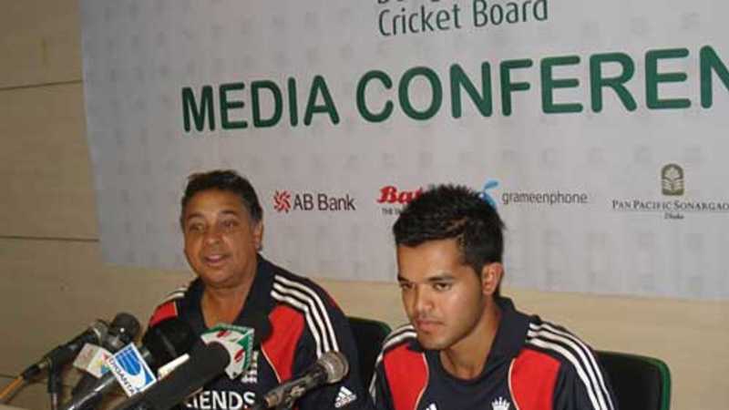 john abrahams cricket