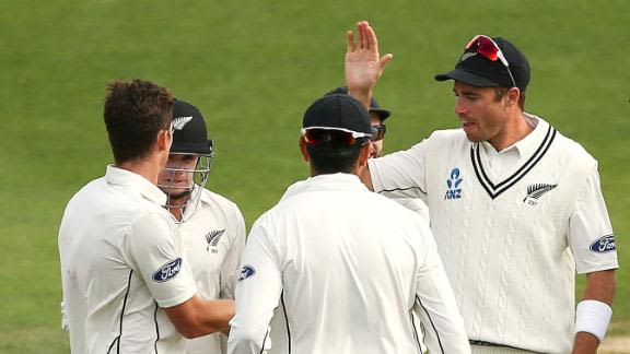 Mohammad Isam: New Zealand back in it courtesy injuries and collapse ...