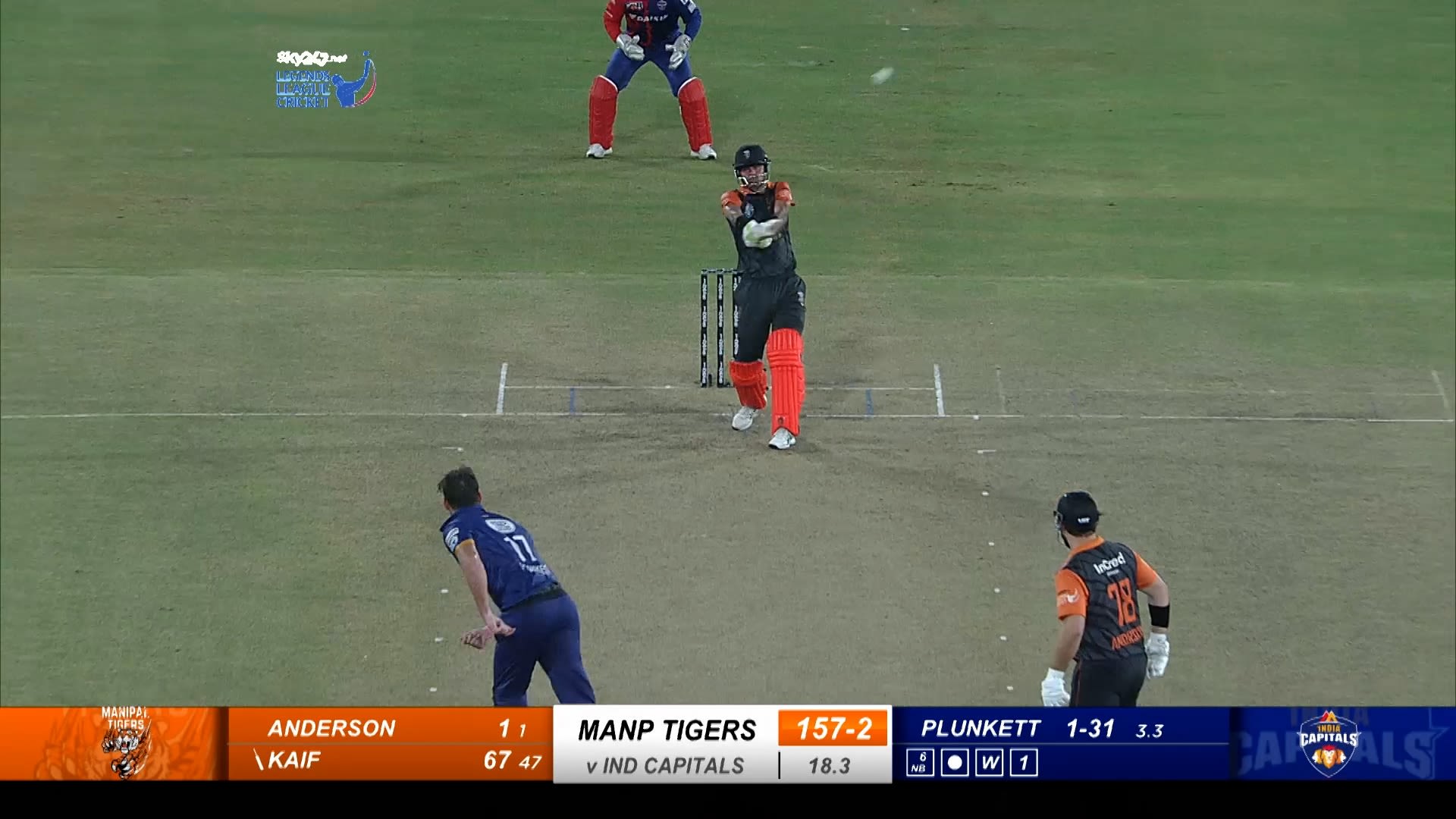 WATCH - Kaif is caught at deep midwicket | ESPNcricinfo.com