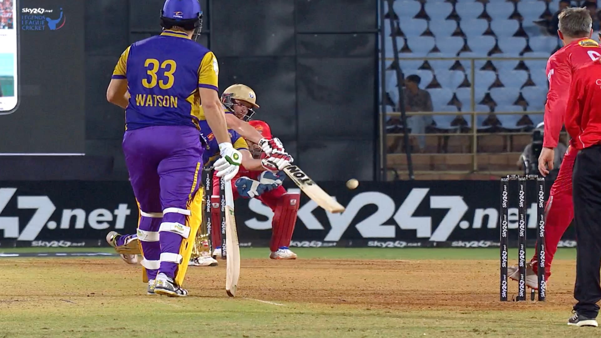 WATCH - Porterfield edges it to short third man | ESPNcricinfo.com