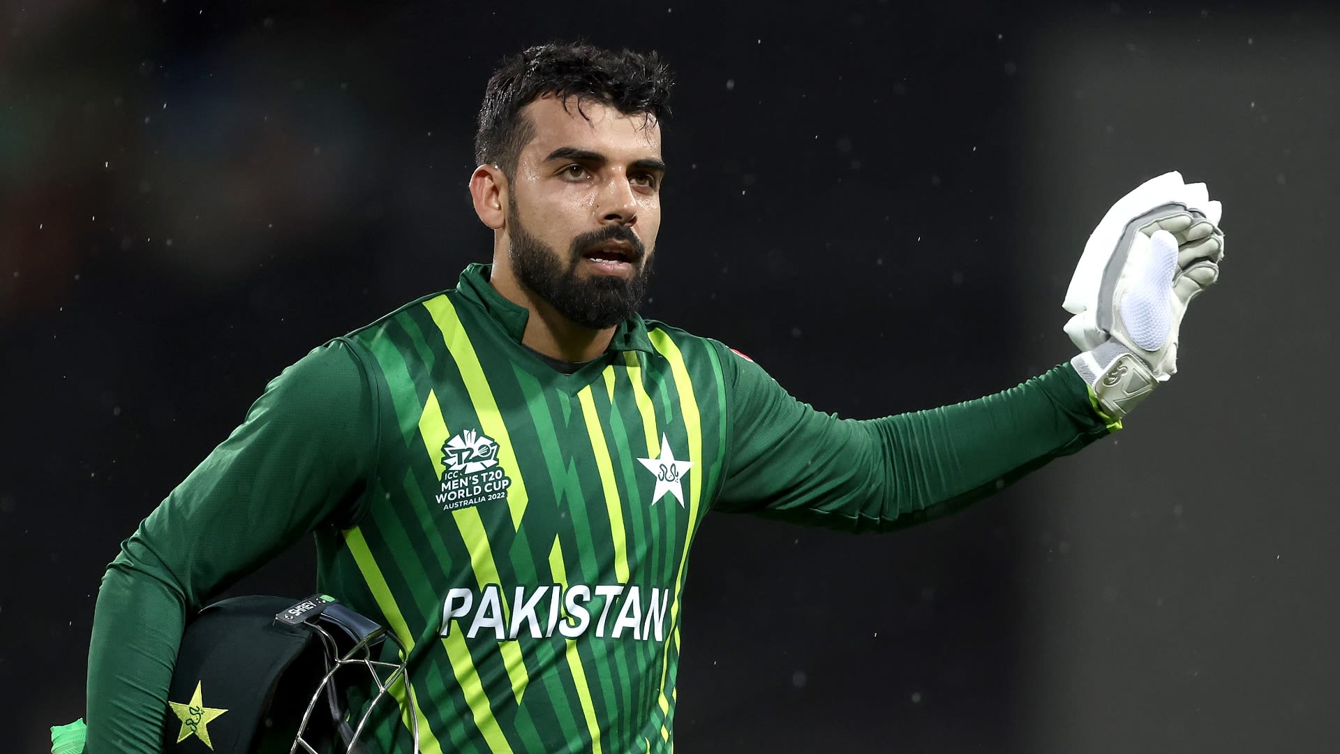 PAK vs SA 2022 mens T20 World Cup - Urooj Mumtaz - Shadab Khan screams ...