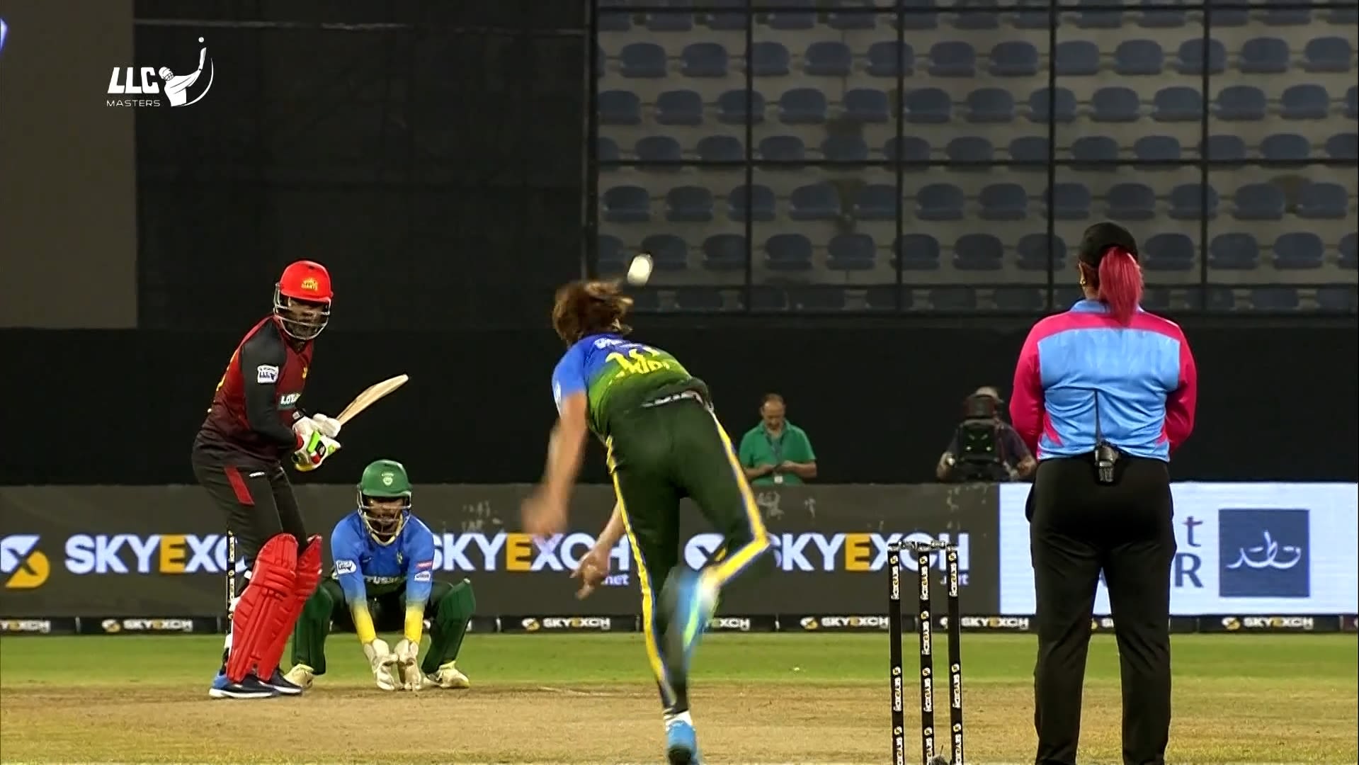 Legends League Cricket - Chris Gayle Aaron Finch Shane Watson wickets ...