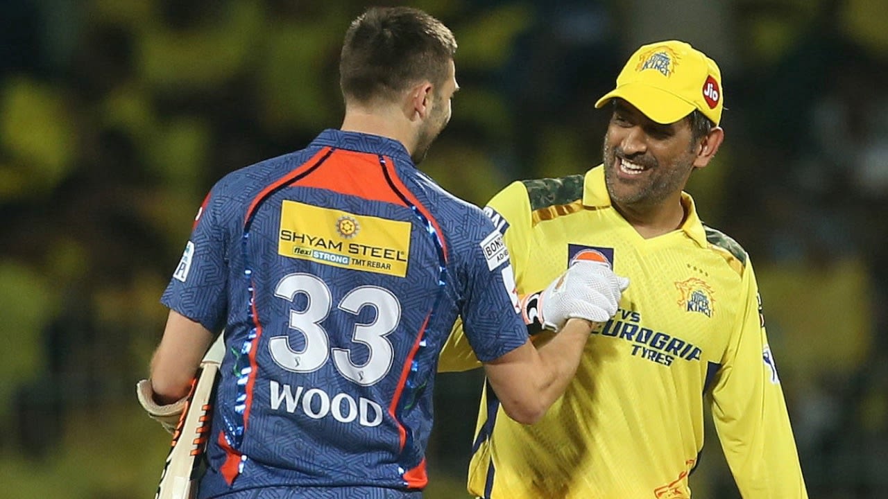 Shastri on Dhoni - There is no coaching manual that has got Dhoni to ...
