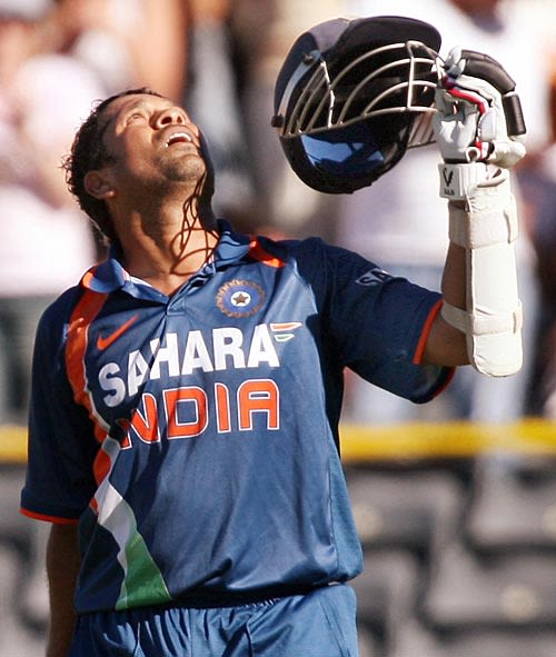Sachin Tendulkar celebrates his century | ESPNcricinfo.com