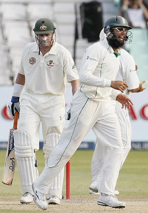 Hashim Amla celebrates the dismissal of Michael Hussey | ESPNcricinfo.com