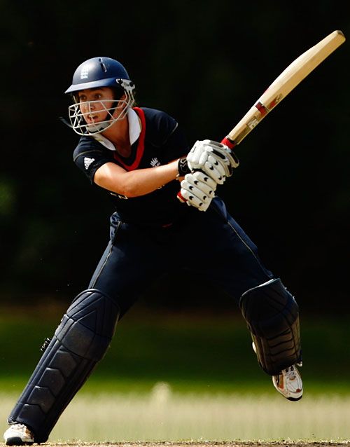 Beth Morgan slices one over point | ESPNcricinfo.com