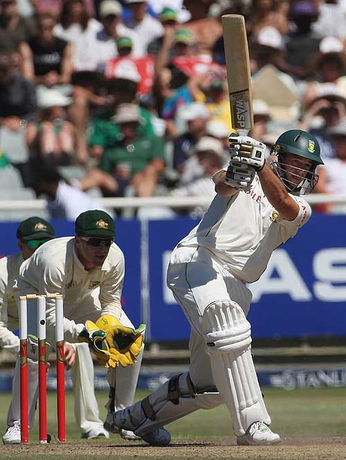 Albie Morkel swings away as South Africa surge | ESPNcricinfo.com