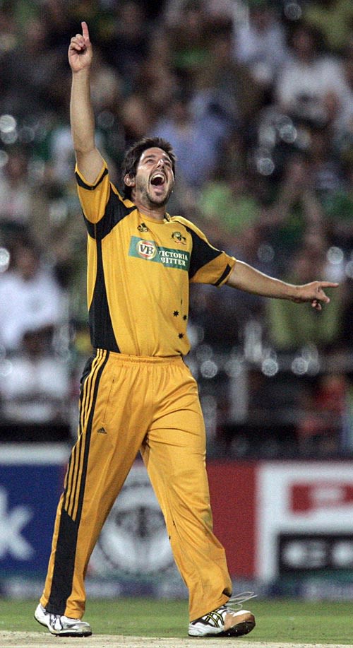 Brett Geeves is ecstatic after picking up Herschelle Gibbs ...