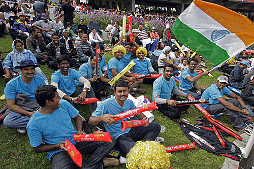 Indian fans cheer at the IPL | ESPNcricinfo.com