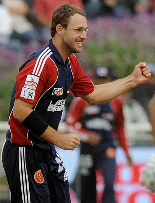 Daniel Vettori transformed the match with his 3 for 15 | ESPNcricinfo.com
