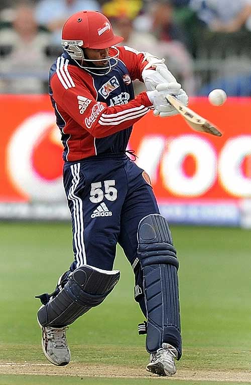 Tillakaratne Dilshan shapes to put one away | ESPNcricinfo.com