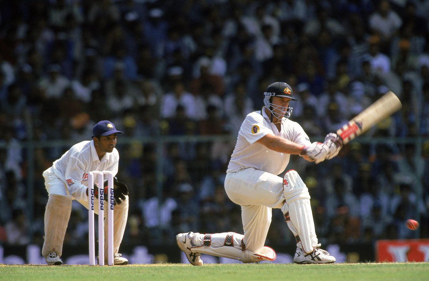 Matthew Hayden cannot resist the sweep shot | ESPNcricinfo.com