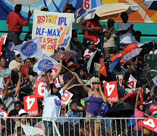 Spectators show their support for the IPL | ESPNcricinfo.com