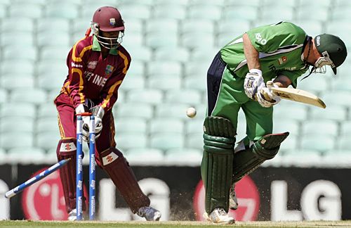 Jeremy Bray is castled by Sulieman Benn | ESPNcricinfo.com