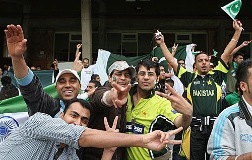 Pakistan fans make merry at The Oval | ESPNcricinfo.com