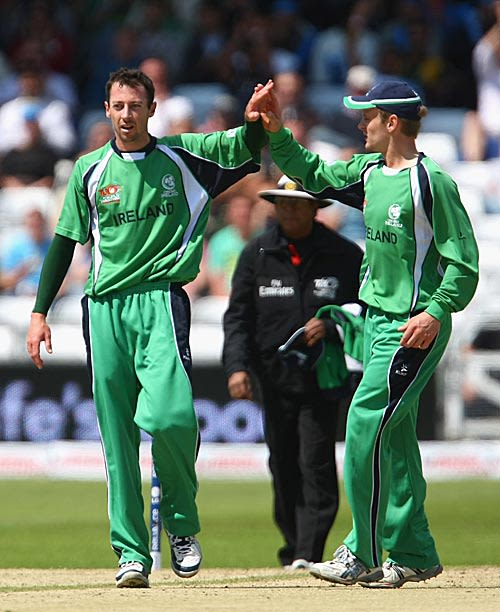 Alex Cusack celebrates the fall of Aaron Redmond | ESPNcricinfo.com