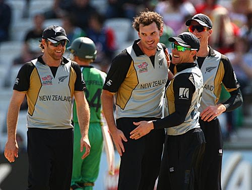 Kyle Mills celebrates a wicket | ESPNcricinfo.com