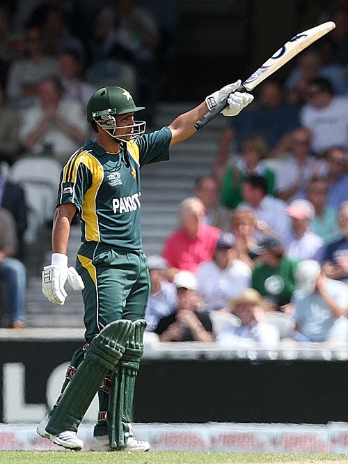 Kamran Akmal reaches his half-century | ESPNcricinfo.com