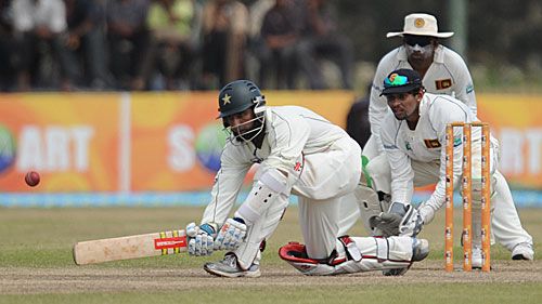 Mohammad Yousuf sweeps fine | ESPNcricinfo.com