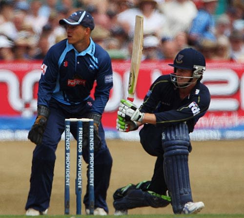 Ed Joyce slog sweeps | ESPNcricinfo.com