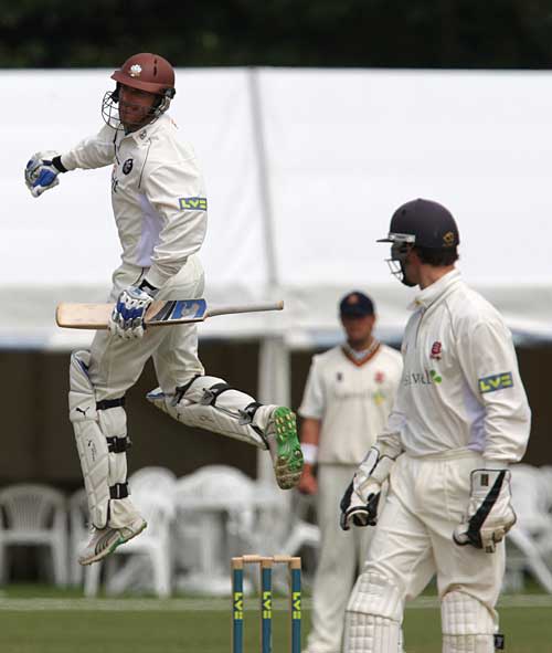 Key double ton builds Kent lead | ESPNcricinfo