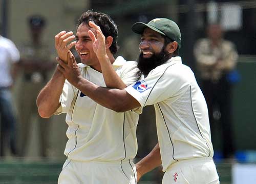 Saeed Ajmal and Mohammad Yousuf get together | ESPNcricinfo.com