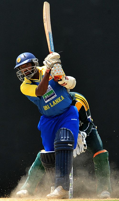Muttiah Muralitharan gives it the full treatment | ESPNcricinfo.com